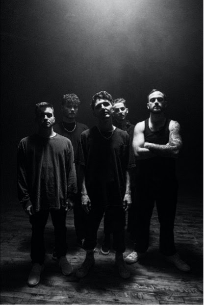 VARIALS - veröffentlichen Video zu "Circles"