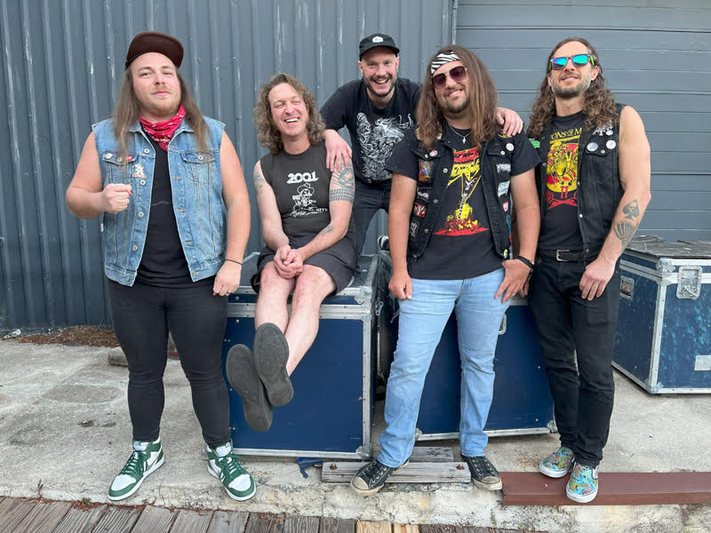 MEGA COLOSSUS - Neue Single der Mega-Metaller online