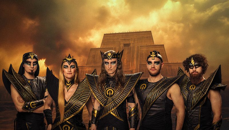 AEON GODS - Neue Band aus der Asche AETERNITAS' signed bei Scarlet Records