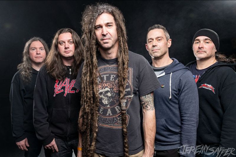SHADOWS FALL - Neues Video "In The Grey" und Signing